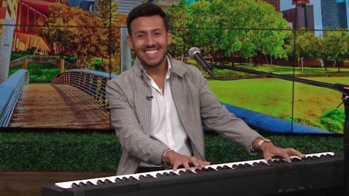 Houston-based singer Ben Chavez on touring with ‘Aladdin’ and his new EP