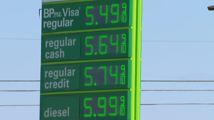 Romulus neighbors question $5.64 gas price at BP near Detroit Metro Airport