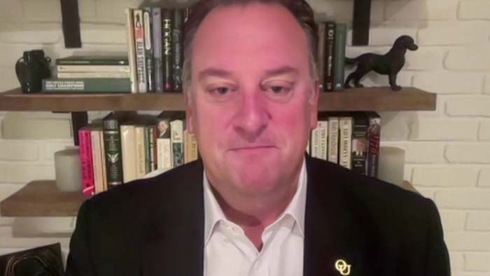 Oakland University professor speaks before town hall discussing ...