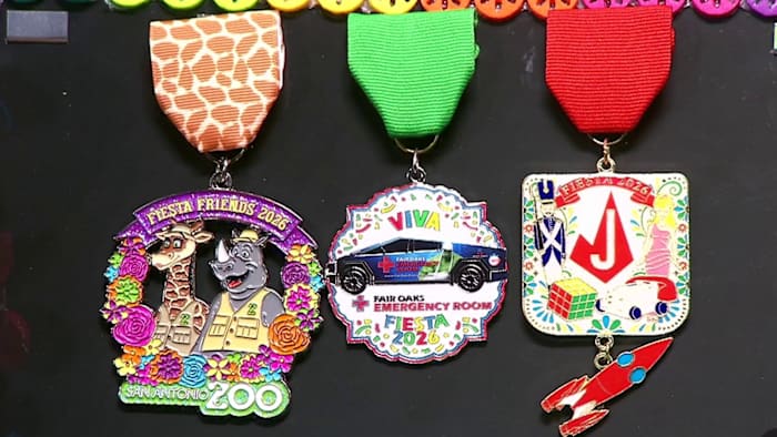 ‘Show Me Your Medals!’ segment showcases San Antonio Zoo, local high ...