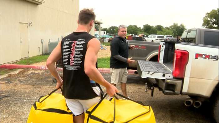 Ingram coaches, athletes turn teamwork into lifeline for flood-ravaged ...