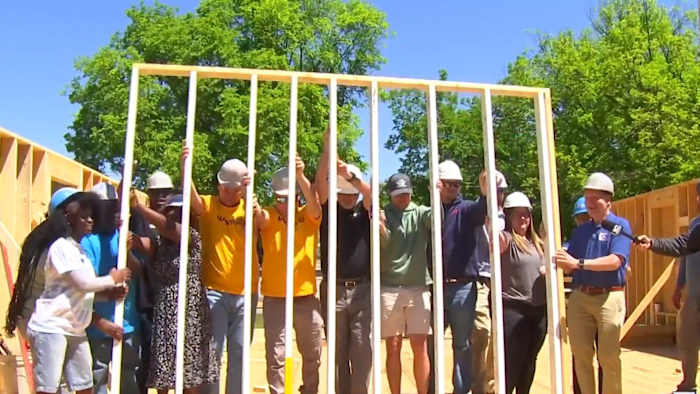 WSLS’s 12th Habitat for Humanity build brings Roanoke mother of 8 ...