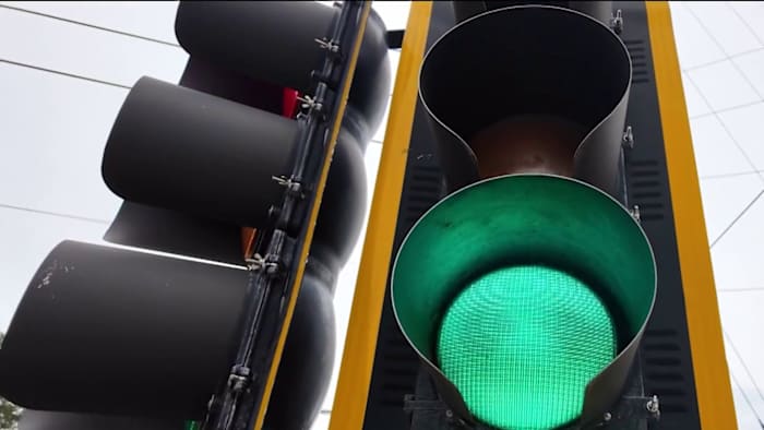 Red light, green light: Study suggests Florida’s traffic signals are ...
