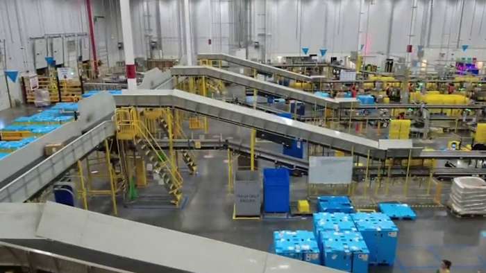 Behind the Scenes: A day in the life of your Amazon packages at ...