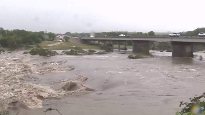 Kerr County commissioners approve next steps for permanent flood siren ...