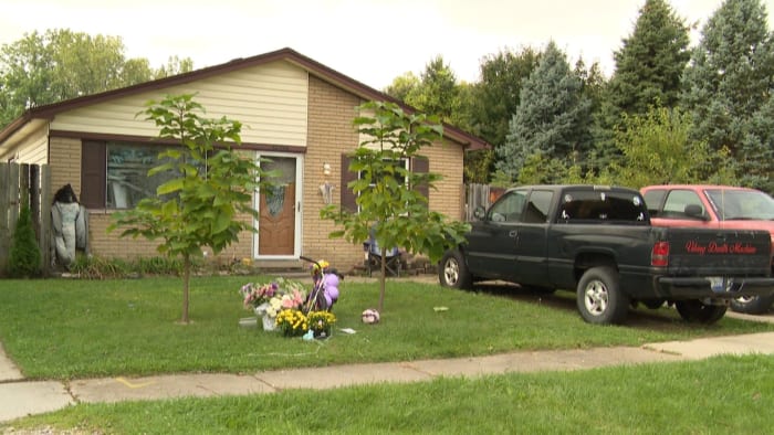 How ‘flush toilet’ note led to Taylor girl stabbing 7-year-old sister ...