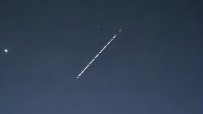 SpaceX Starlink satellite train above North Florida