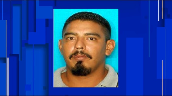 Sapd Crime Stoppers Searching For Shooters Who Killed Man Outside Home