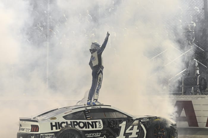 Chase Briscoe holds off Kyle Busch in Southern 500 to advance to NASCAR ...