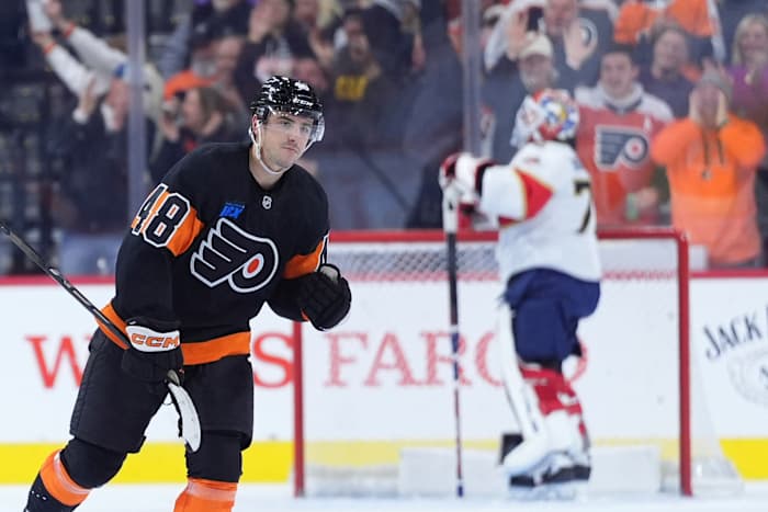 Cates scores twice to help Flyers rally to beat Panthers 4-3