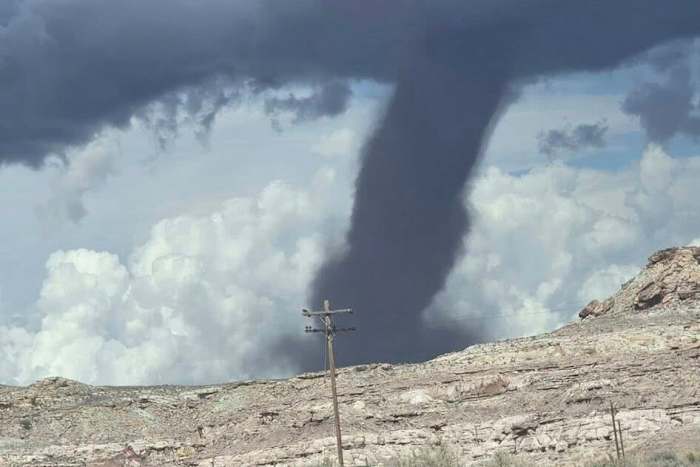 Tornadoes destroy several homes in southeastern Utah