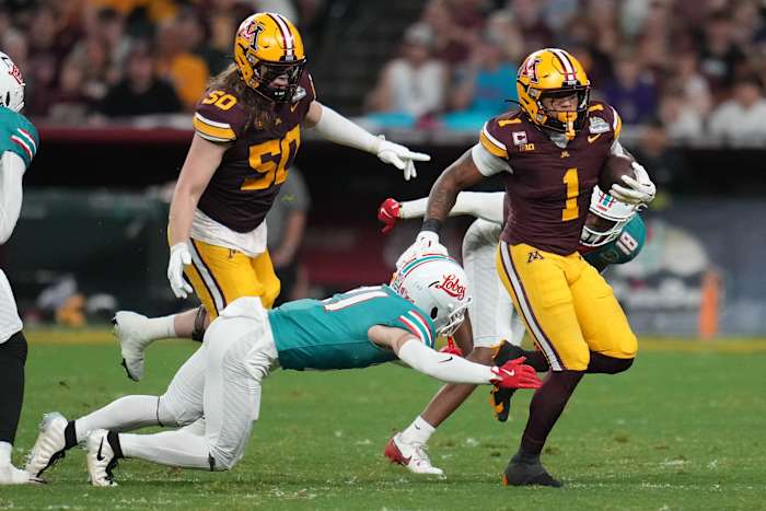 Smith's diving TD catch in overtime sends Minnesota to 20-17 win over ...