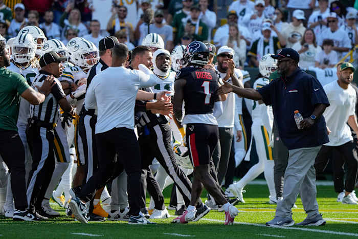 ‘I’m never the bigger person,’ tempers flare between Texans’ Stefon ...