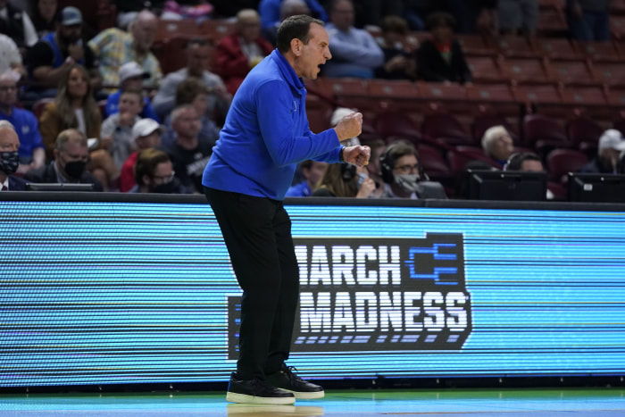 Duke tops Cal State Fullerton to open Coach K's last NCAAs