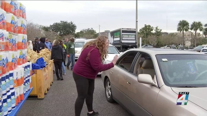 Farm Share distributing food at 2 Putnam County locations on Friday
