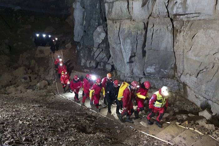 5 people trapped in a cave for 2 days by high water rescued in Slovenia