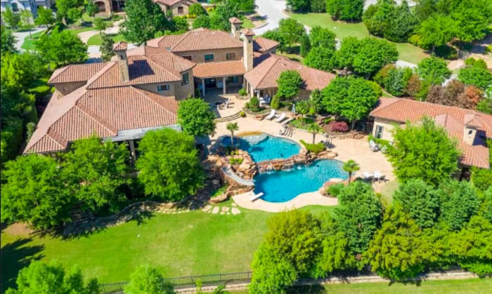 See inside this 6-bedroom mansion owned by a former Dallas Cowboys star ...