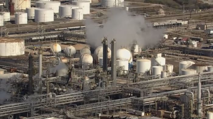 Residents should expect flaring at Shell Deer Park chemical plant: Here ...