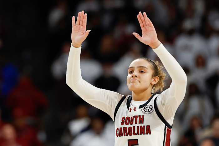 No. 2 South Carolina women beat No. 4 Texas 68-65 to avenge only loss