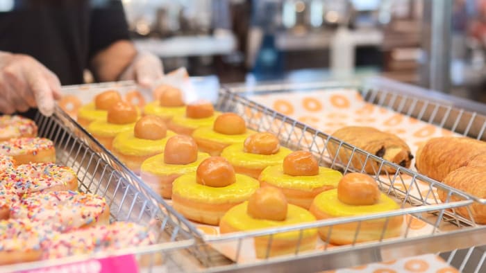 Shine gold with Dunkin’ donuts to help bring joy to kids battling cancer