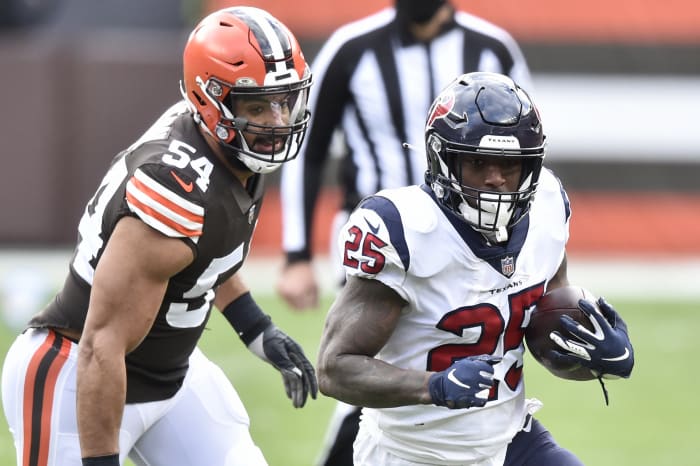 Texans release Duke Johnson after 2 seasons
