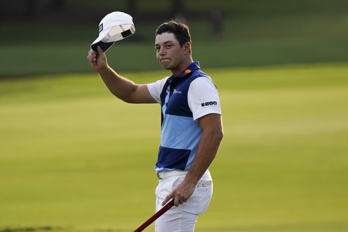 Viktor Hovland wins FedEx Cup with the best 2 weeks of his career