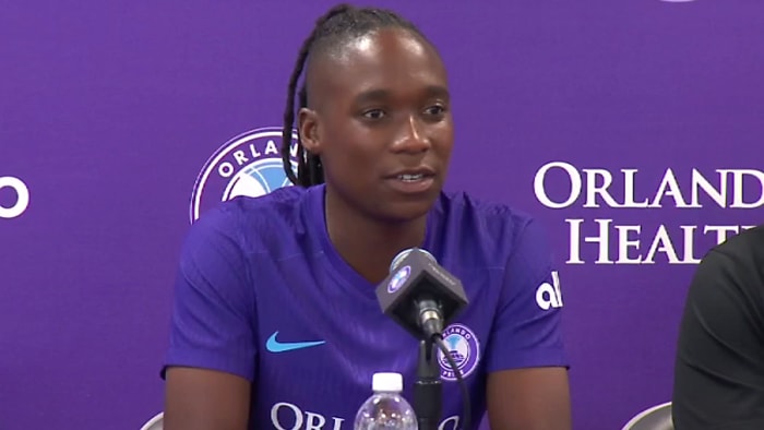 Barbra Banda joins her Orlando Pride teammates for her first practice ...