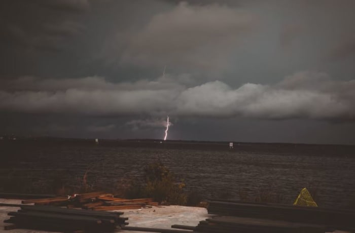 Know the dangers of lightning