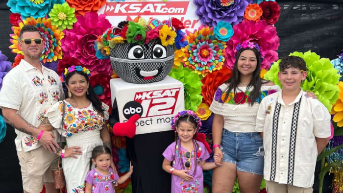 KSAT Connect users share their Fiesta Battle of Flowers Parade pics