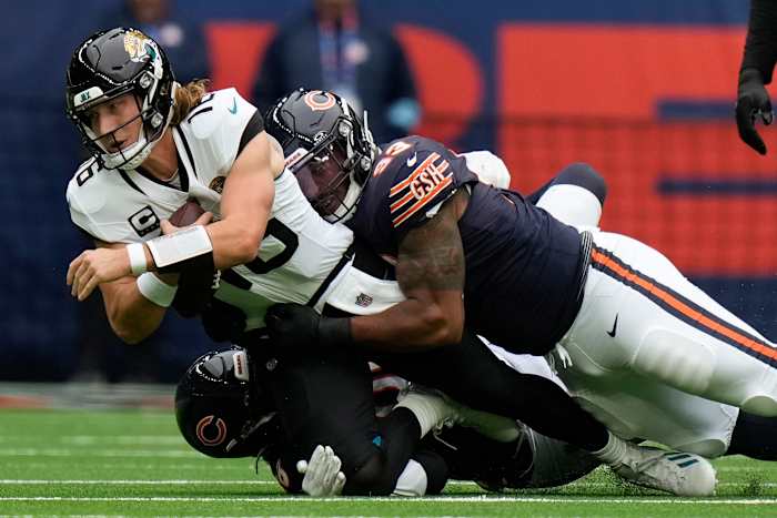 Jaguars Fall to Bears, Rookie Williams Shines | VT News