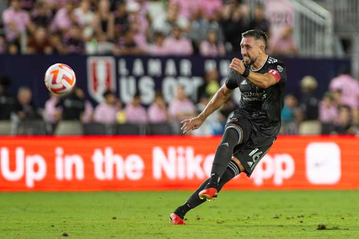 Bassi, Herrera each score a goal as Dynamo beat RSL 2-1 in Game 1