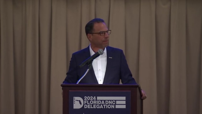 Governors of battleground states encourage Florida delegates at ...