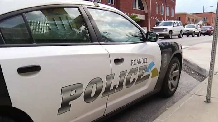 Suspect in custody, woman injured after stabbing incident in Roanoke ...