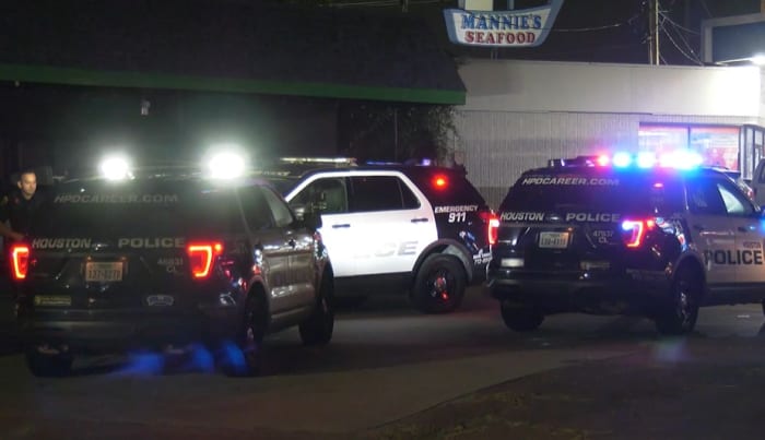 Uber driver shot by suspected car burglar attempting to flee scene ... Uber driver shot by suspected car burglar attempting to flee scene ...