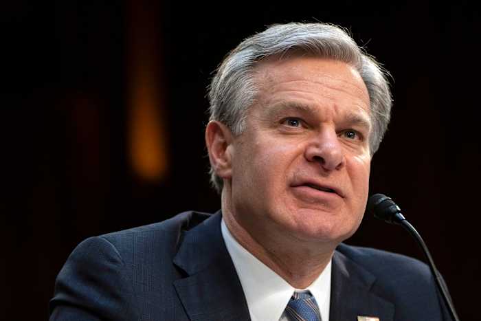 FBI Director Wray says he intends to resign before Trump takes office ...
