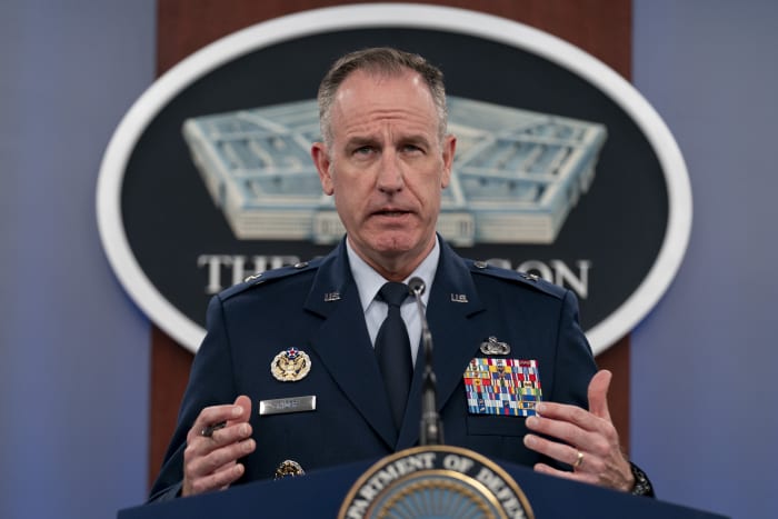US: Russia to buy rockets, artillery shells from North Korea