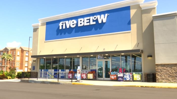 📝Need last-minute school supplies? Enter to win $50 Five Below gift card