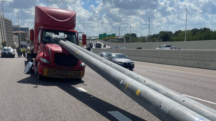 Semitruck’s cab pierced by poles after driver slams brakes on Florida ...