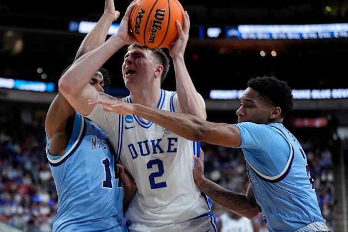 Duke star Cooper Flagg has a smooth March Madness debut in his return ...