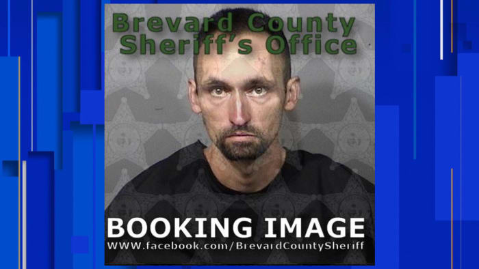 Florida man trespassed from Walmart arrested after leaving behind bag ...