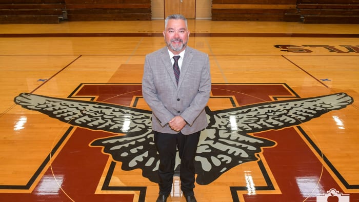 Roger Landeros named new head football coach at Highlands High School