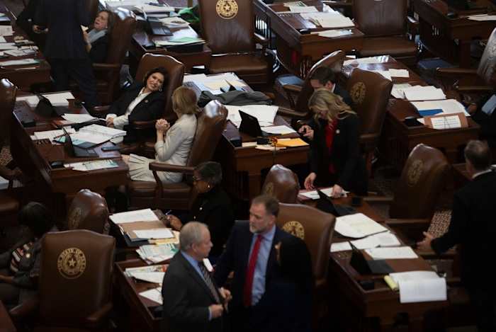 Long-awaited raise for Texas judges in limbo over legislative pension clash