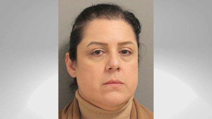 Former HISD secretary who embezzled school funds, set fire to campus in ...