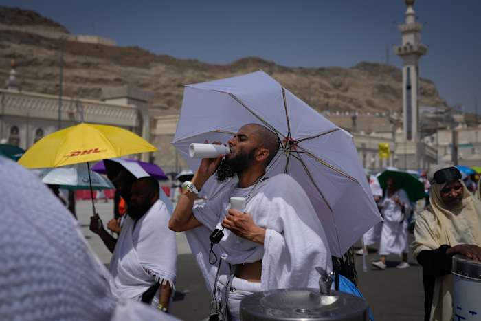 Muslim pilgrims perform Hajj rituals under intense heat as Eid al-Adha ...