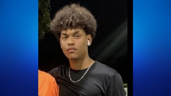 Body of missing 17-year-old swimmer found in water at Brazoria County beach