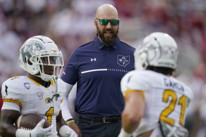 AP Source: Kent State's Lewis joining Sanders at Colorado