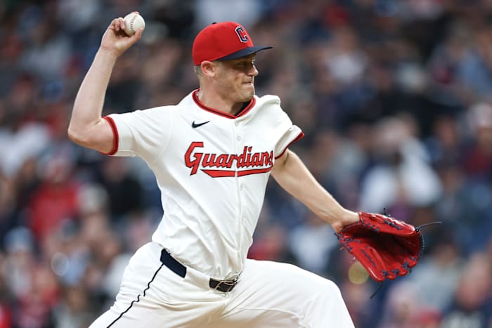 Injured pitcher acquired by Detroit Tigers at trade deadline joins ...