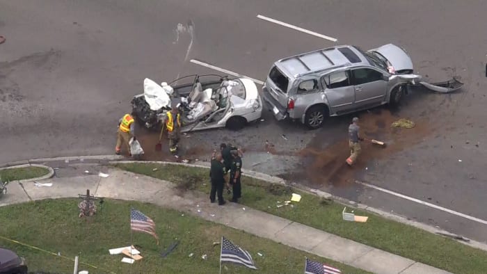 UPDATE: Colonial Drive near Semoran Boulevard reopens after 3-vehicle crash