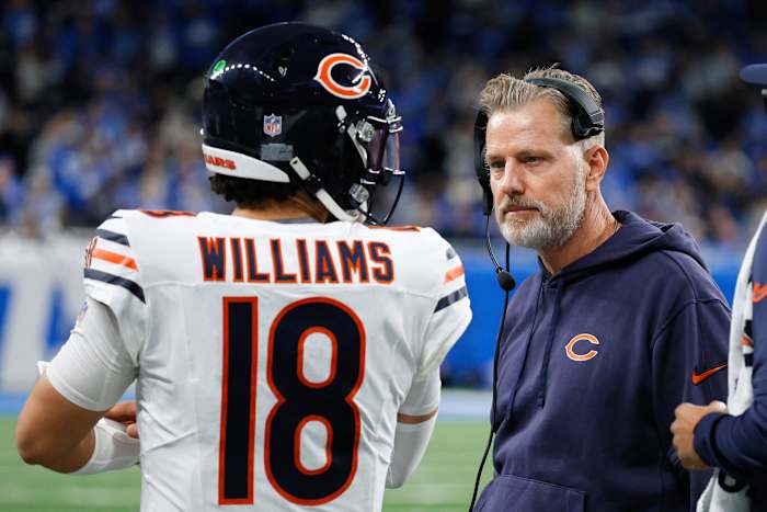 Bears fire coach Matt Eberflus after skid marked by poor decisions late ...