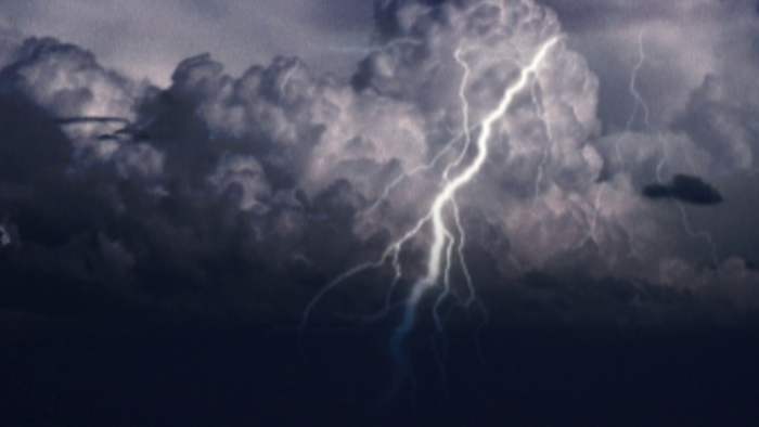 Inside a thunderstorm: How lightning and thunder are formed